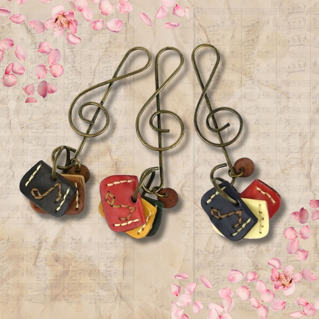Brass Music Note Key Chain With Leather Key Cover Treble Music Lover ...