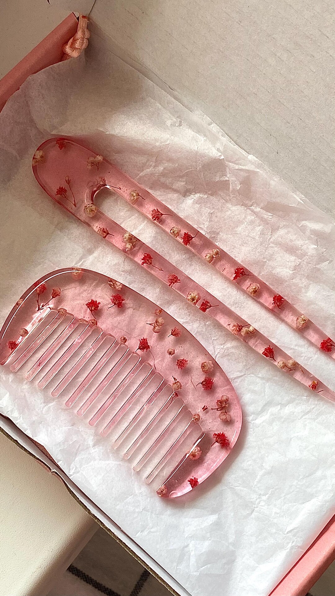 Handmade Resin Comb and Double Hair Pin Set | Floral Hair Accessories ...