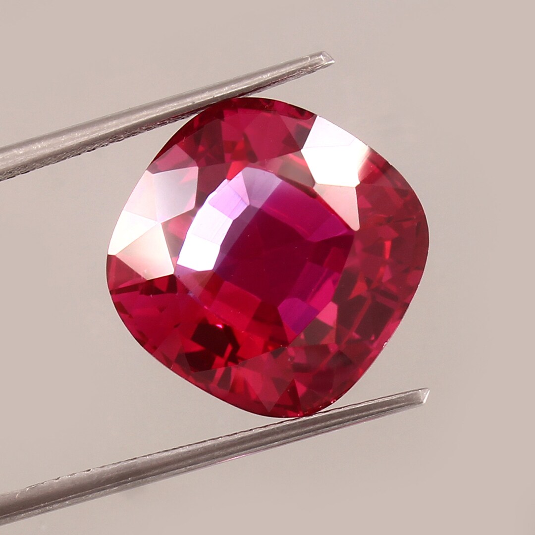 19.50 CT Bi-color Ceylon Sapphire: Cushion Cut Loose Gemstone - Etsy