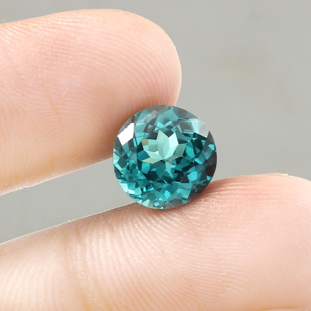 AAA Ravishing Blue Green Color & Nice Luster Ceylon Parti Sapphire ...