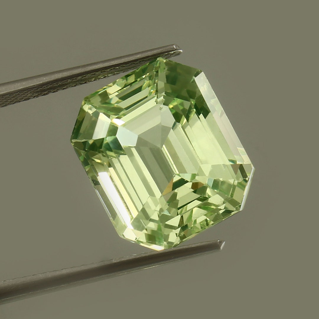 AAA Nice Luster Flawless Ceylon Green Spinel Loose Radiant Cut Gemstone ...