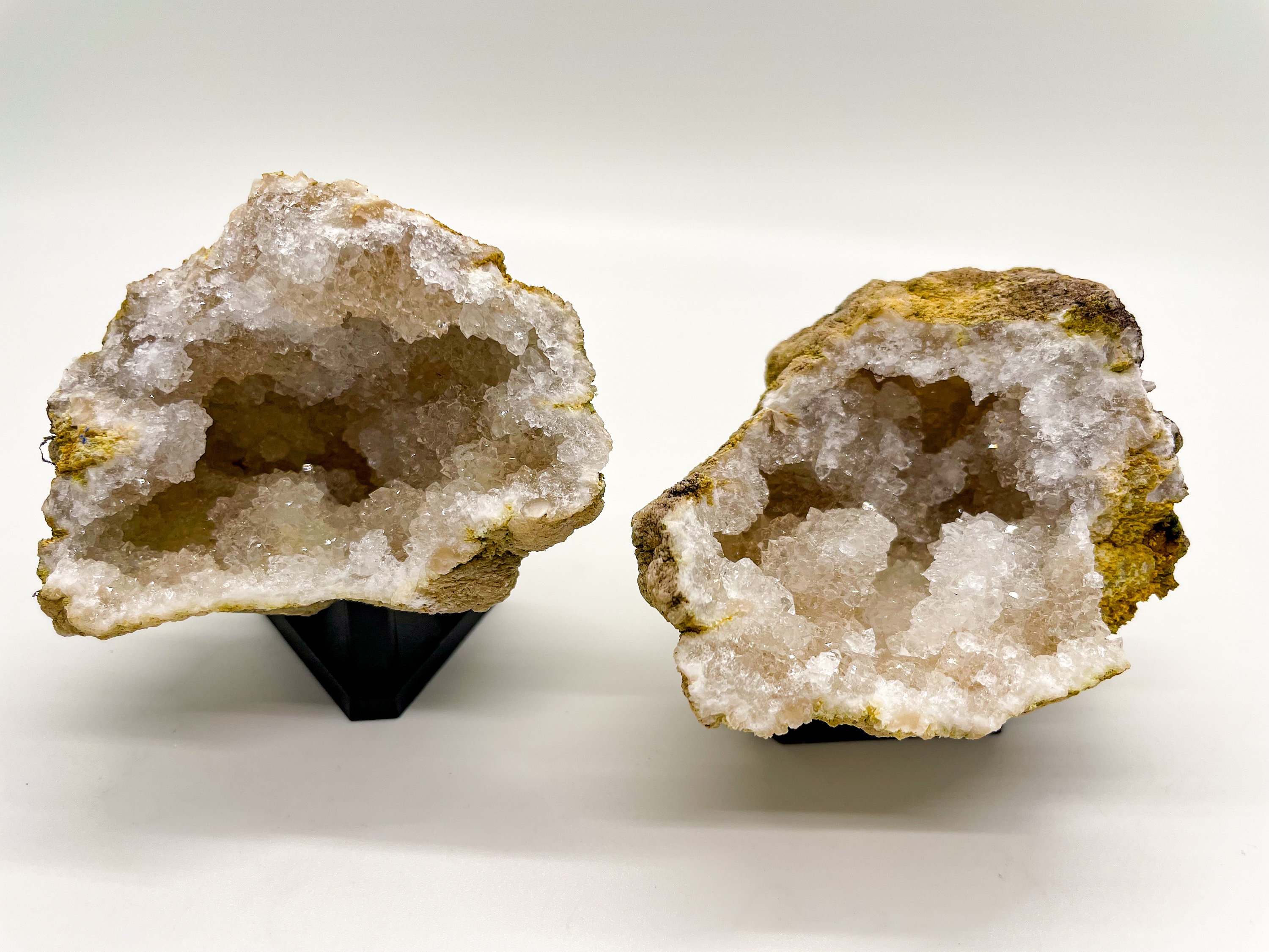 Moroccan Geode With Quartz Crystals. - Etsy
