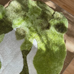 Realistic 3D Moss Area Rug With Grassy Turfs, Green Irregular Grass ...