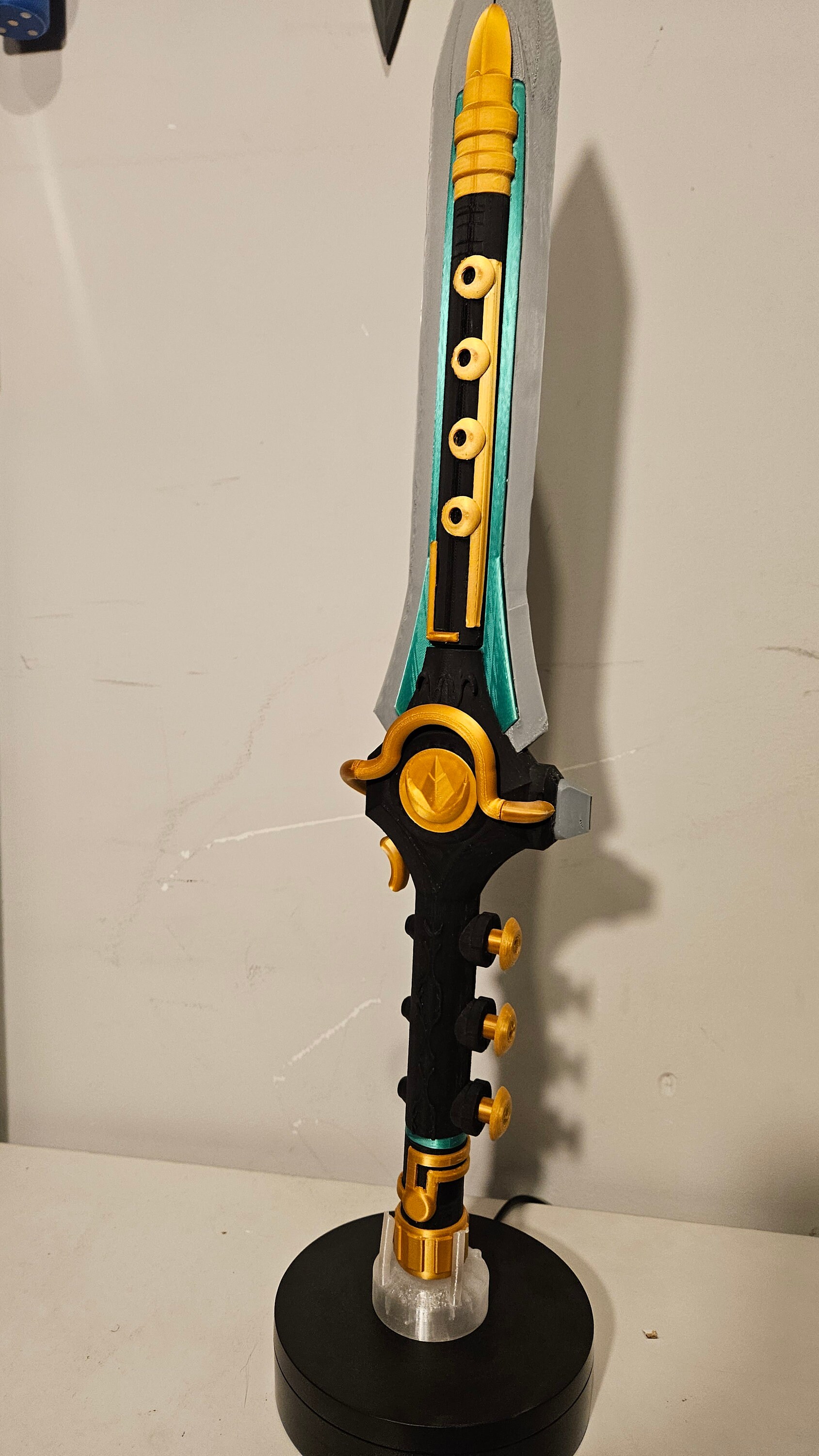 3D Printed Mighty Morphin Power Rangers Dragon Daggers 1:1 Scale ...