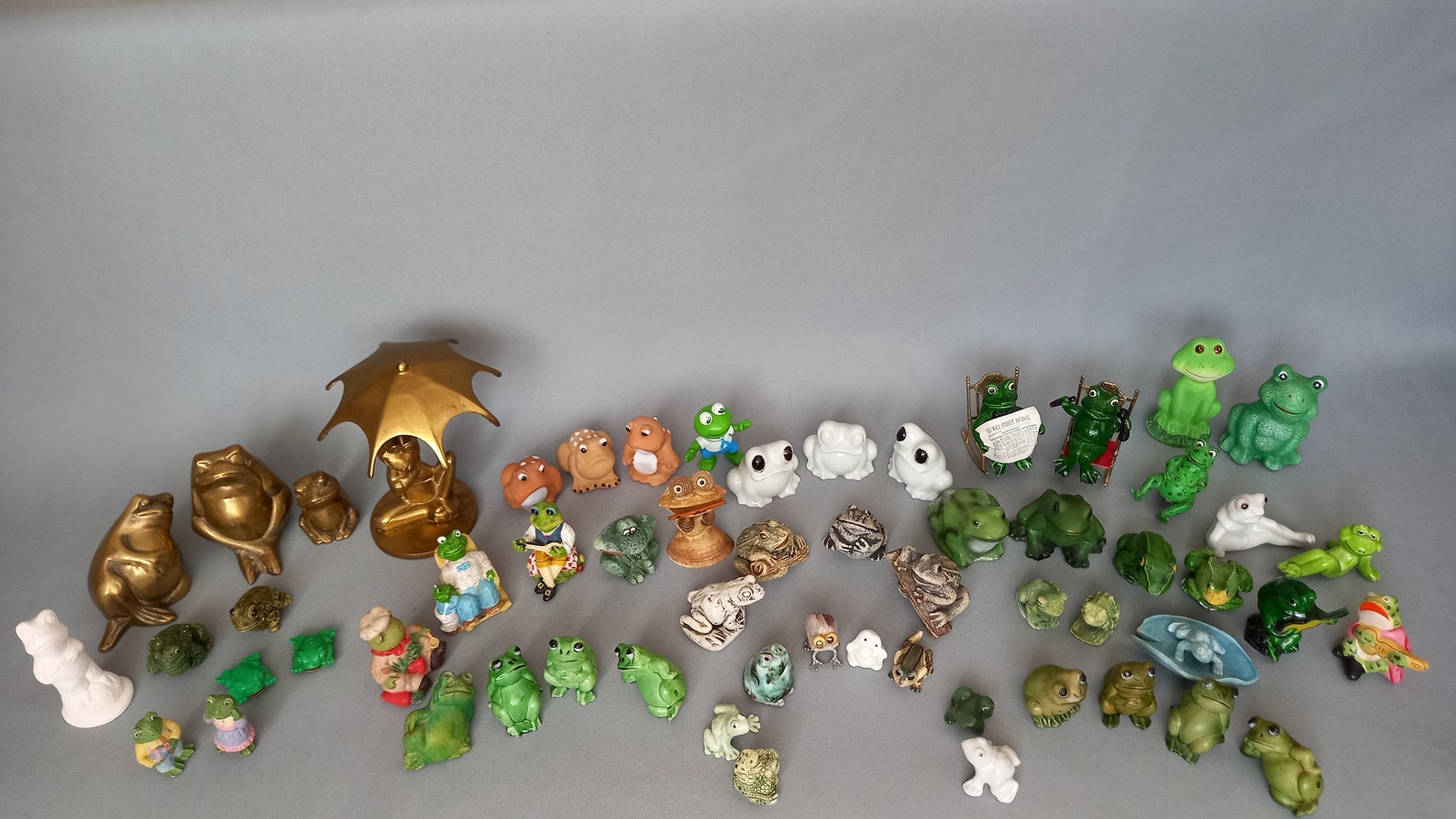 Collection of Vintage Frogs - Etsy