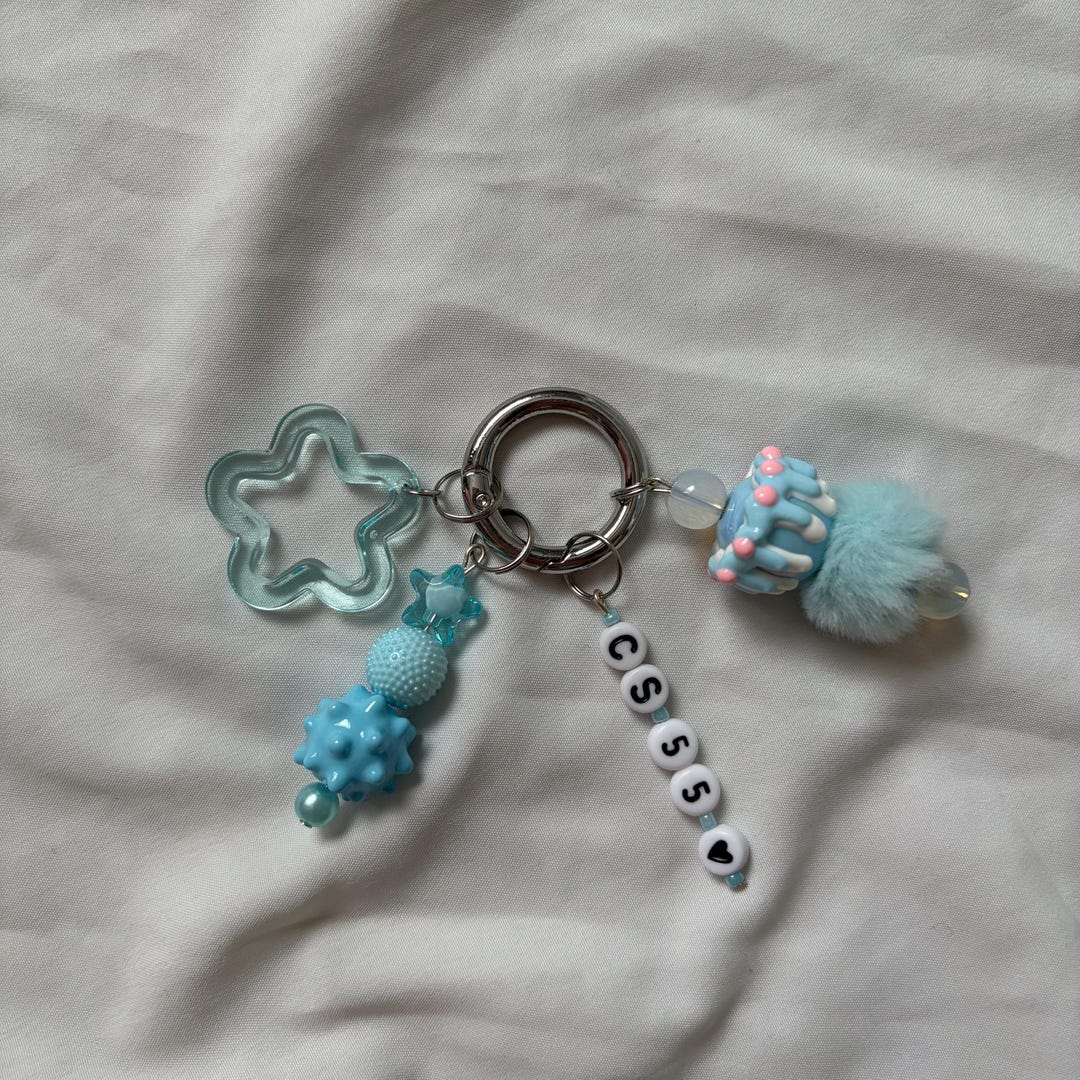 Carlos Sainz Inspired F1 Keychain | Formula 1 Beaded Keyring | Bag ...