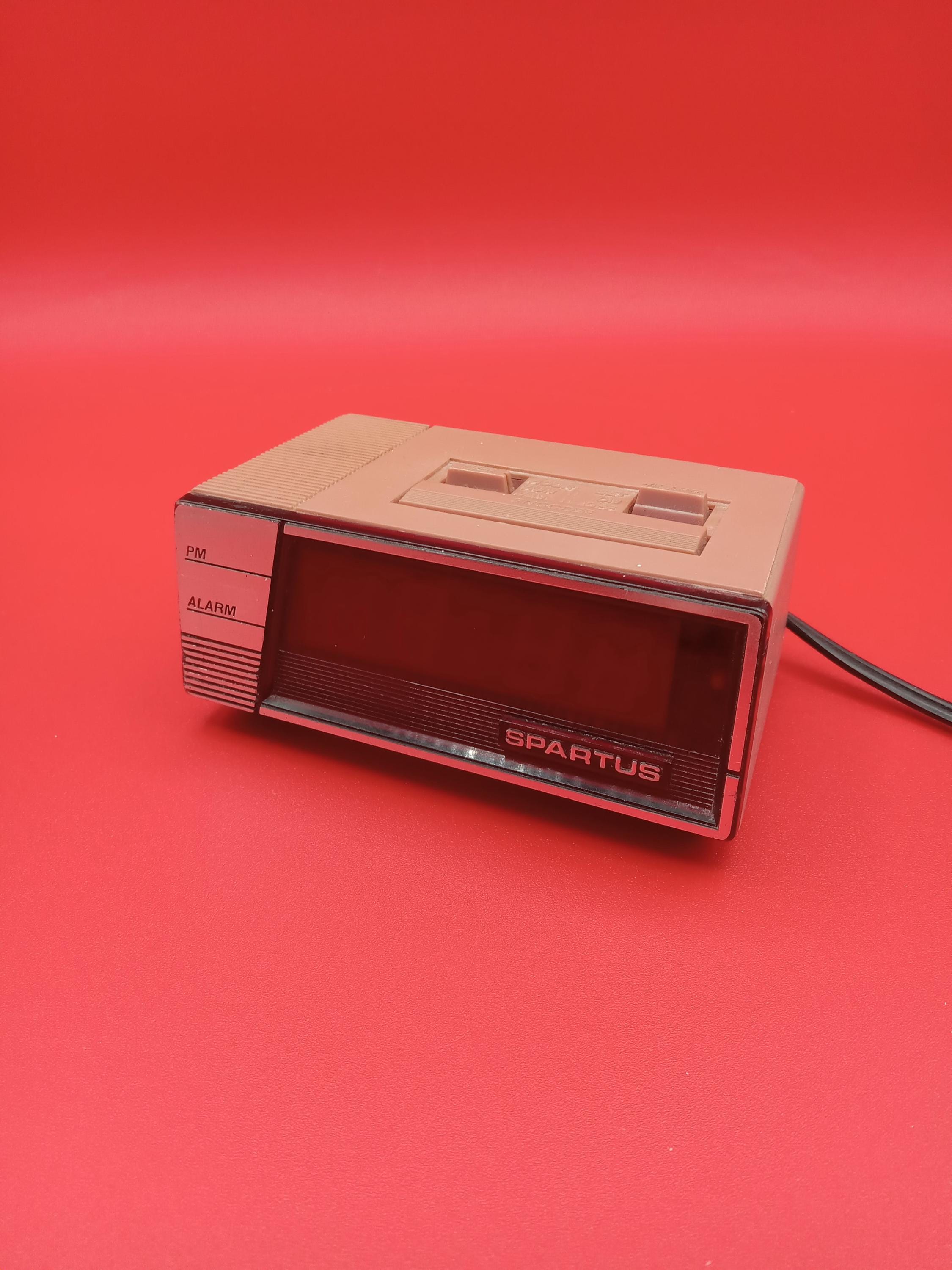 Vintage Spartus Digital Alarm Clock Salmon Pink Plastic Works - Etsy