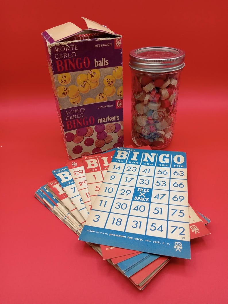 Vintage Set of Bingo Cards, Wooden Markers, Plastic Markers, and Box - Etsy