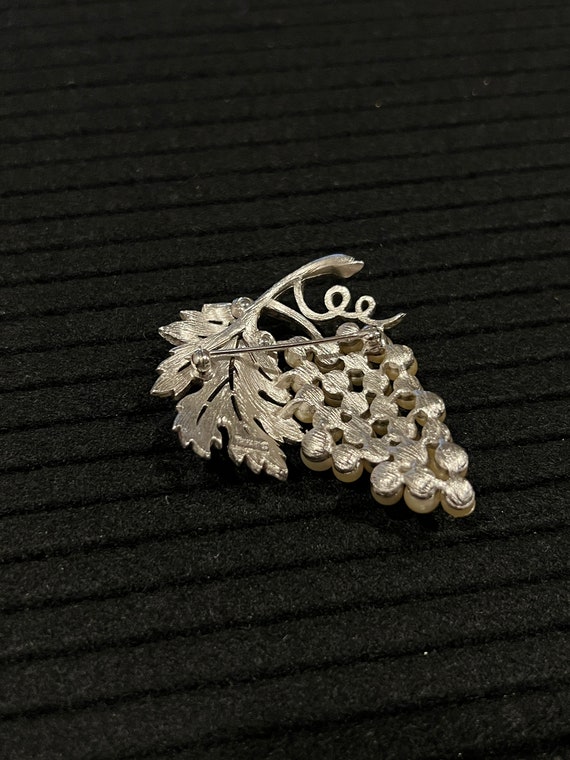 Vintage Trifari, Crown Trifari Grape, Trifari Brooch,… - Gem