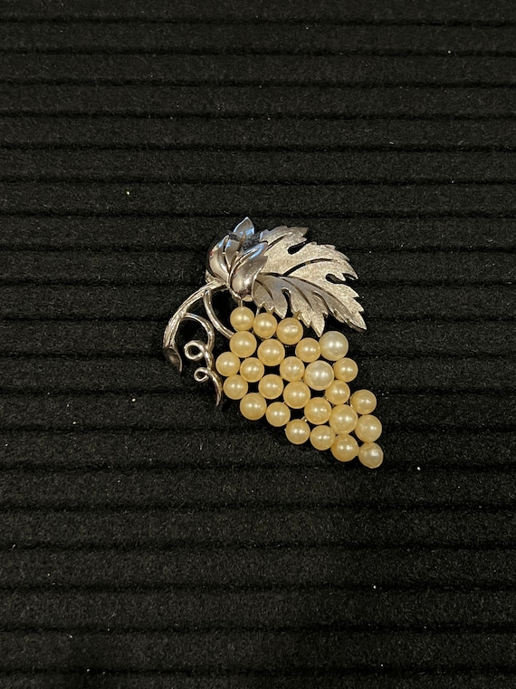 Vintage Trifari, Crown Trifari Grape, Trifari Brooch,… - Gem