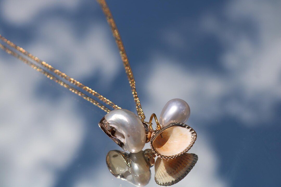 Dainty Seashell Pearl Necklace, Gold Mermaid Core Jewelry, Coastal ...