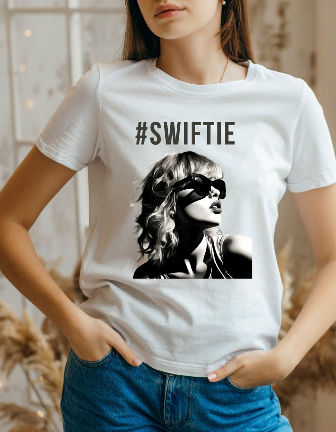 Taylor Swiftie T-shirt Unique Swiftie Art Design Fan Merch Taylor ...
