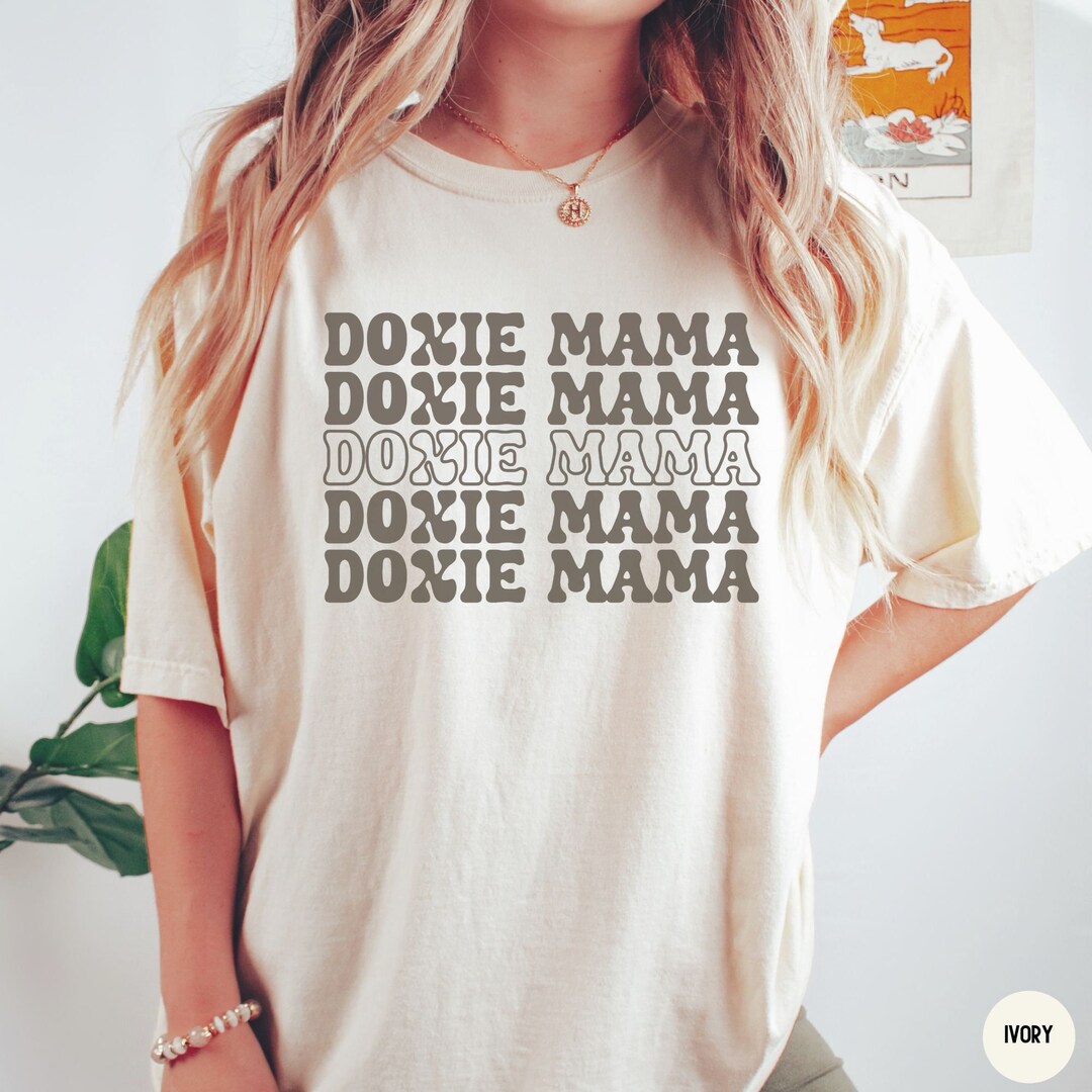 Dachshund Dog Mom Shirt, Retro Doxie Mama Comfort Colors® T-shirt ...