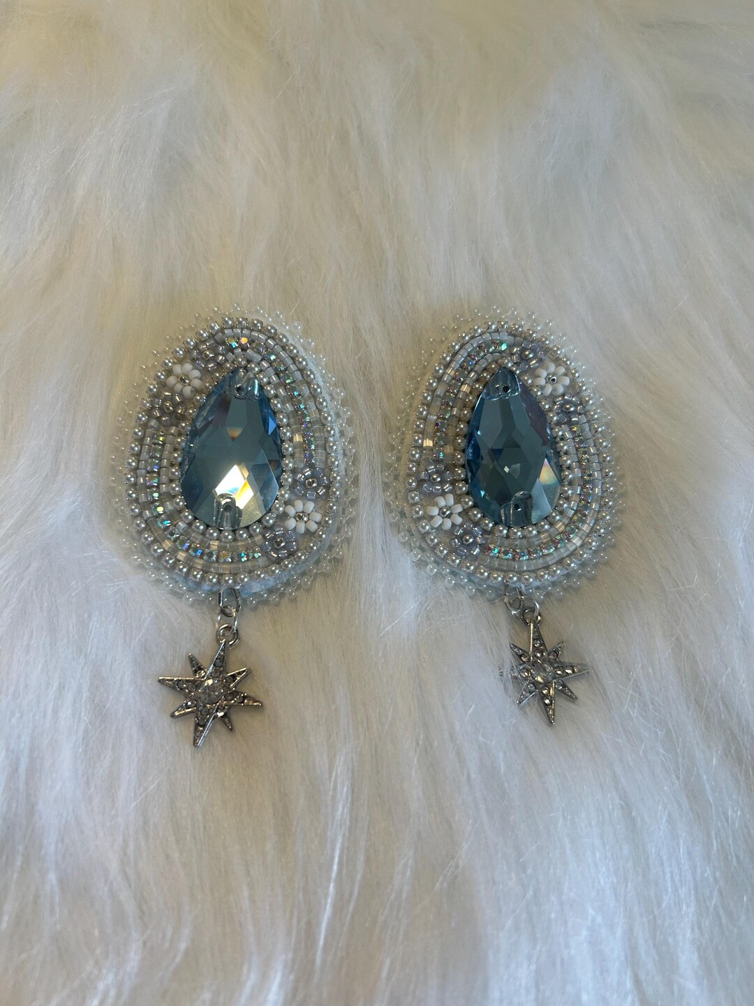 Blue Gem Flower Indigenous Beaded Earrings - Etsy