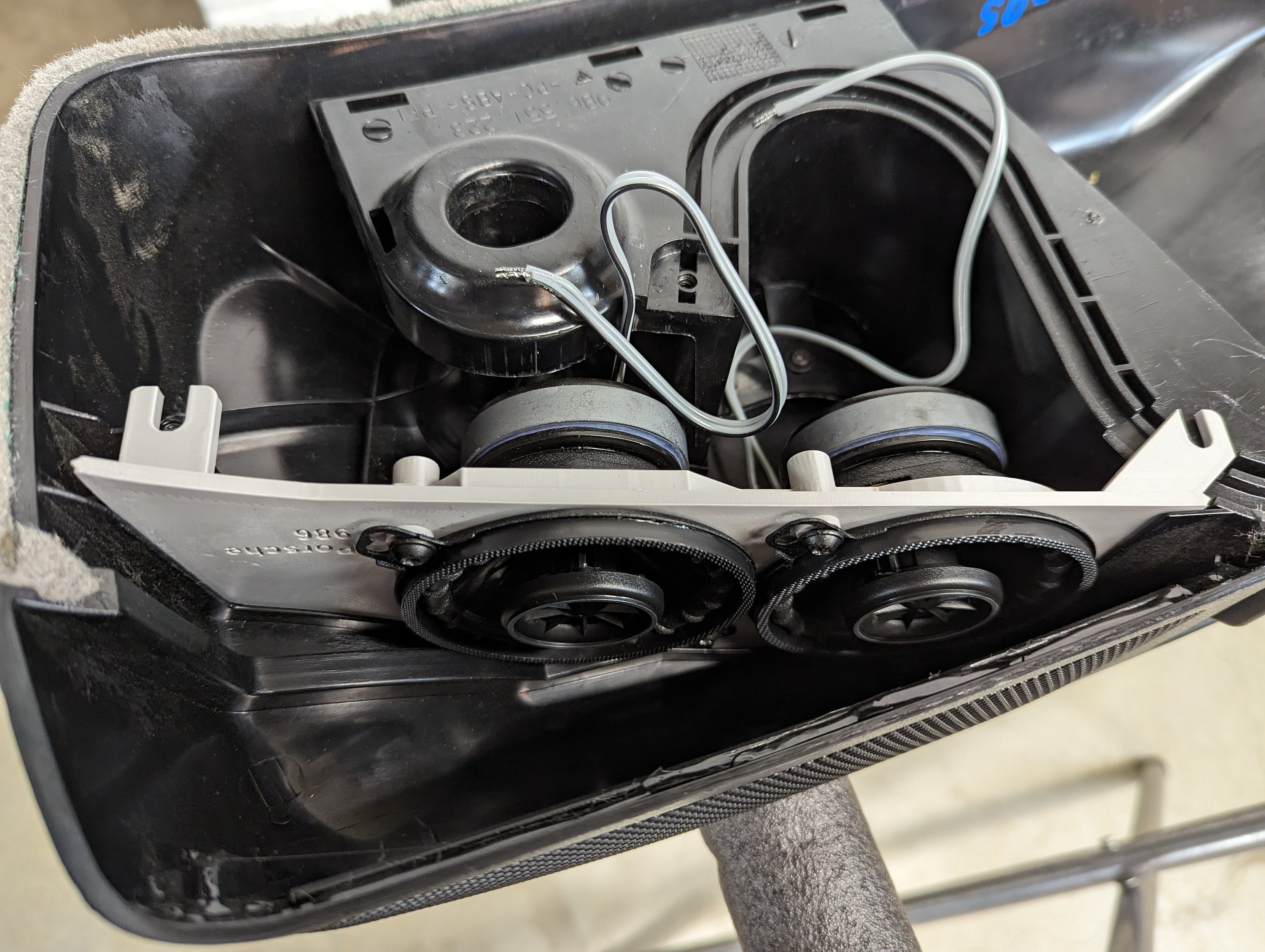 Porsche Boxster 986 Rear Storage Compartment 3.5" Speaker Brackets Pair ...