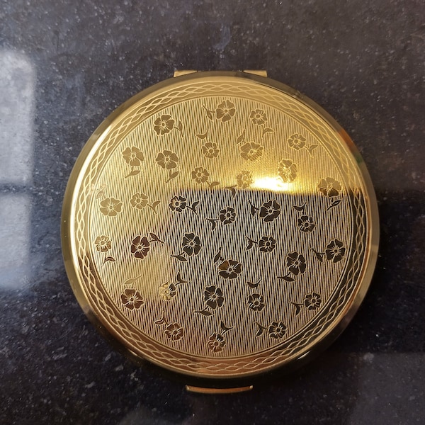 Stratton Compact - Etsy UK