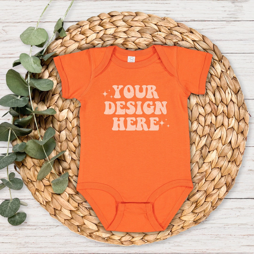 Orange Kaninchenfelle 4424 Säugling Fein Jersey Bodysuit Mockup 4424 ...