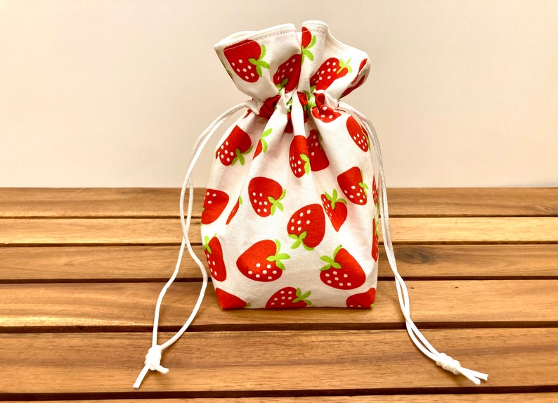 Strawberry Drawstring Bags Party Favor Bag Reusable Fabric Drawstring ...