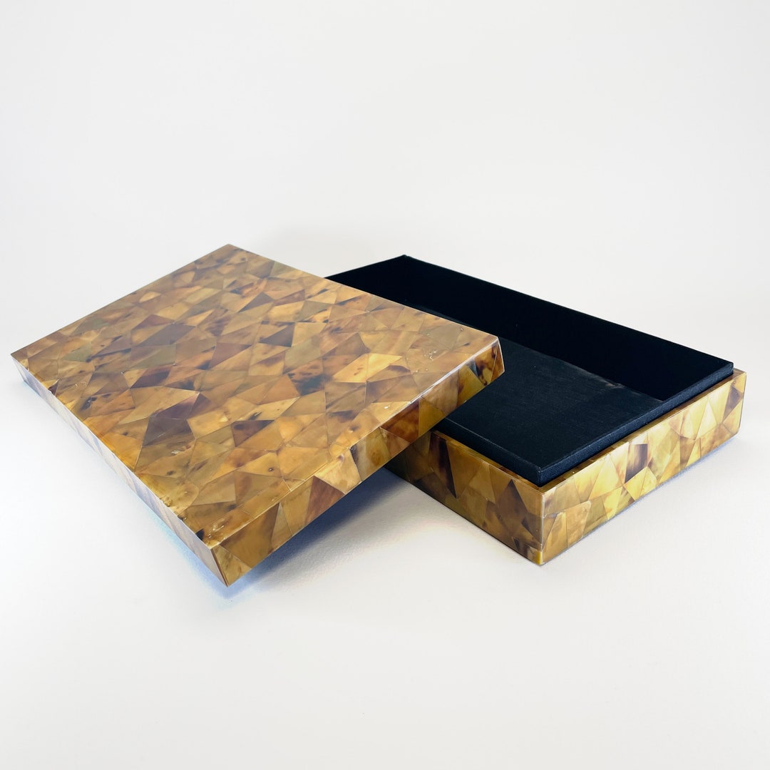 MOTHER OF PEARL Inay Jewelry Box, Decorative & Luxury, Expensive ...