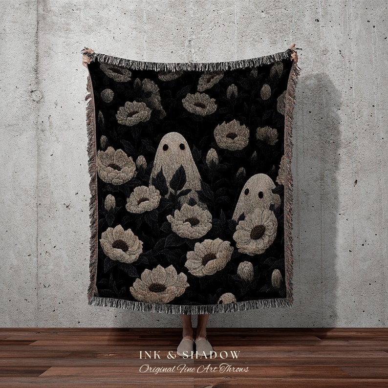 Spooky Cute Ghost Tapestry | Gothic Room Decor Vintage Ghost Funny ...