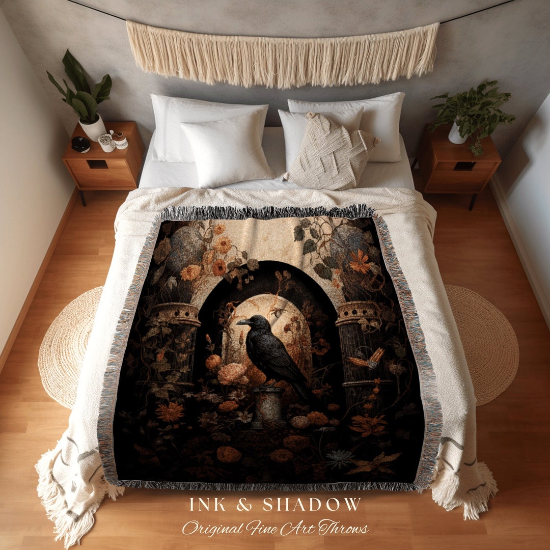 Dark Cottagecore Blanket Crow Decor Vintage Floral Tapestry Raven Dark ...