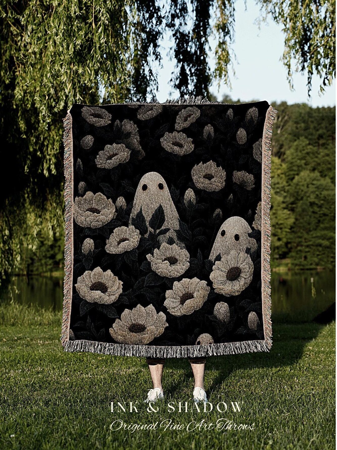Spooky Cute Ghost Tapestry | Gothic Room Decor Vintage Ghost Funny ...