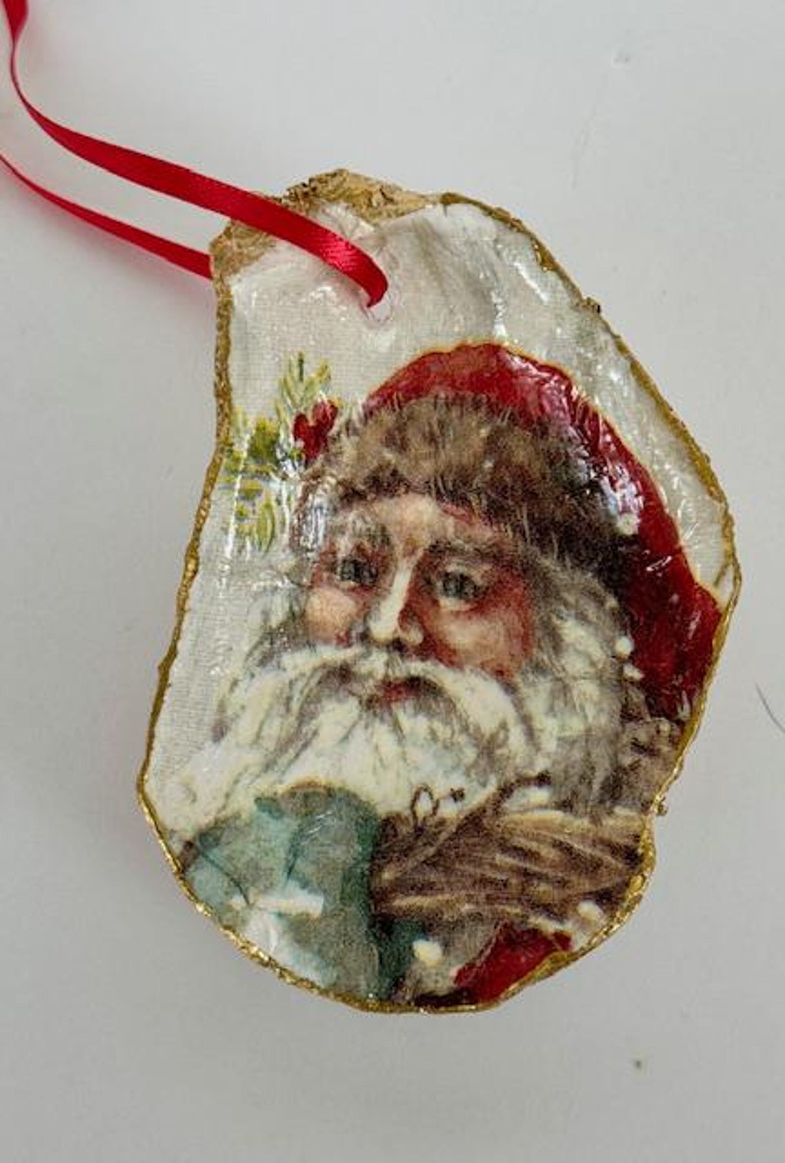 Christmas Santa Claus Ornament Oyster Shell | Decoupaged Oyster Shell ...
