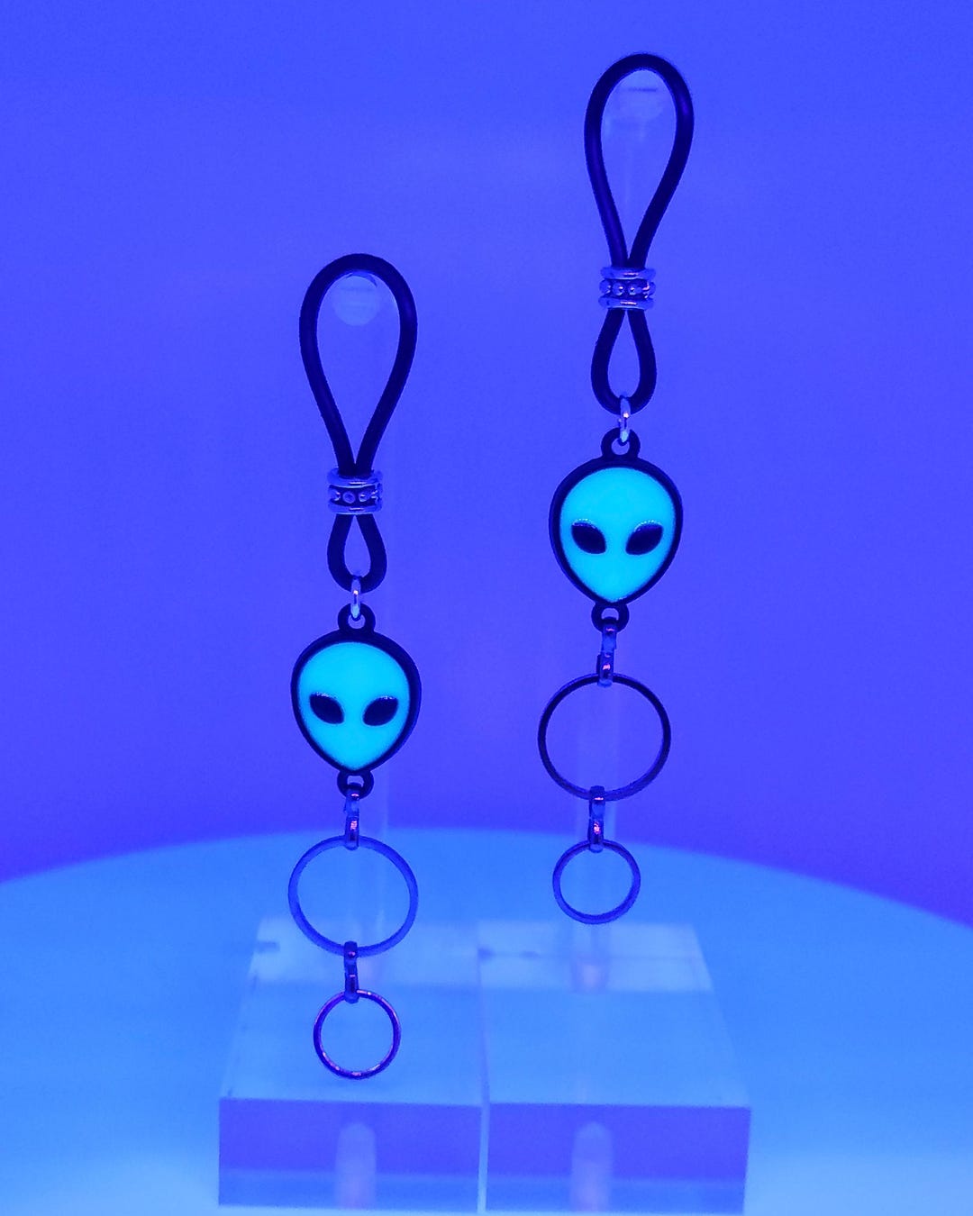 Glow-in-the-dark Alien Head Nipple Nooses - Adjustable Loop / Non ...