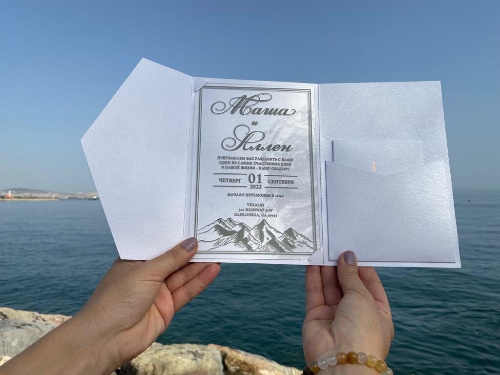 Luxury Acrylic Wedding Invitation With Pocket, Pearl White Pearlescent ...