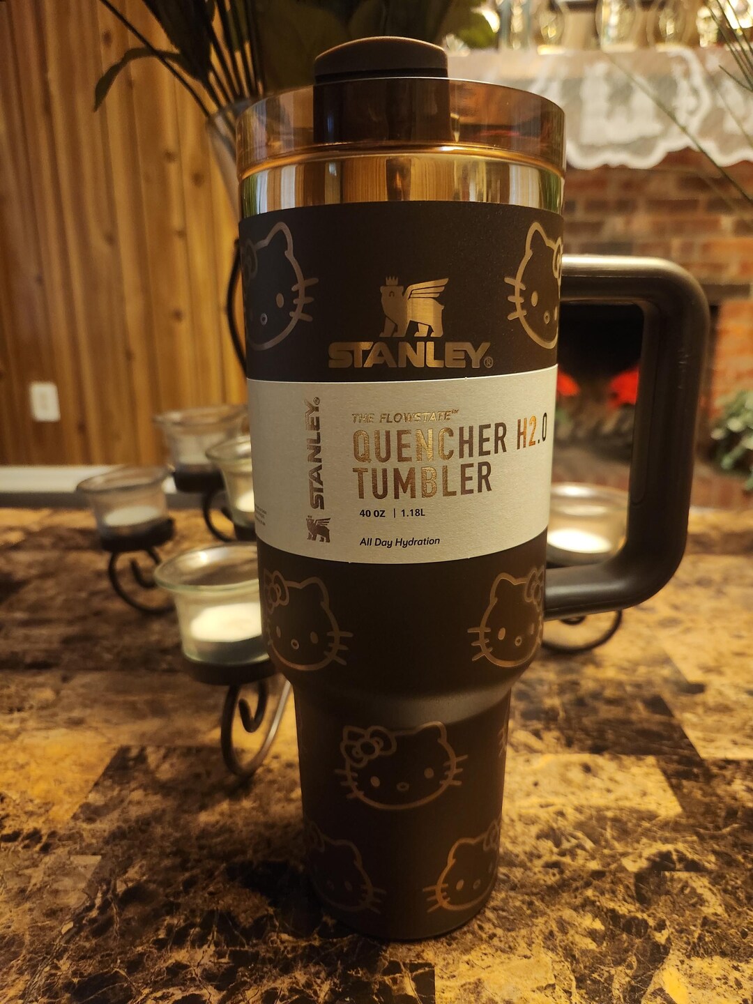 Hello Kitty Stanley 40oz Limited Edition Brown and Gold Kitty Face ...