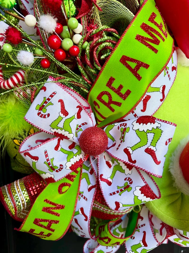 Christmas Grinch Feet Wreath - Etsy