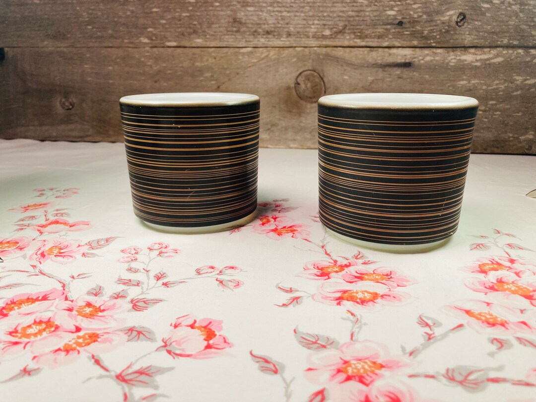 Vintage Pyrex Terra Matte Brown Milk Glass Mugs Set of 2 1964-1965 - Etsy