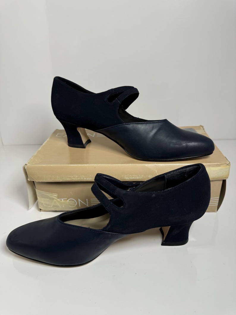 Blue Velvet and Leather and Buttons Ladies Shoes Vintage Closed Toe ...