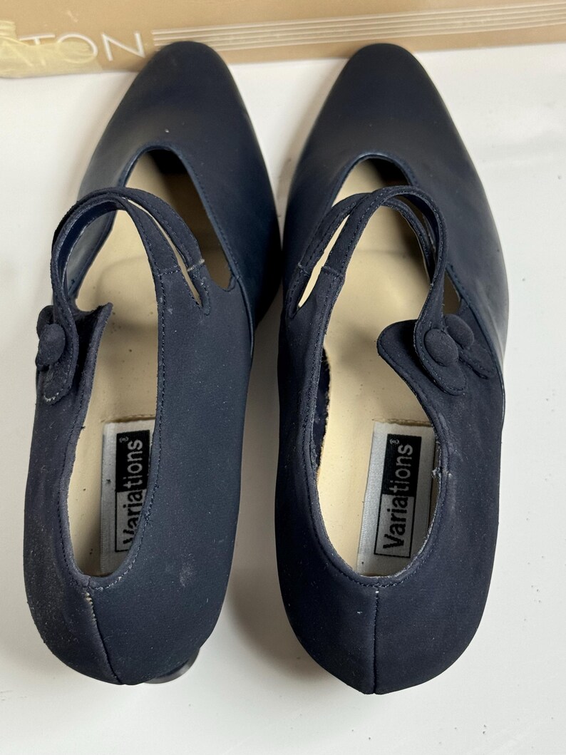 Blue Velvet and Leather and Buttons Ladies Shoes Vintage Closed Toe ...