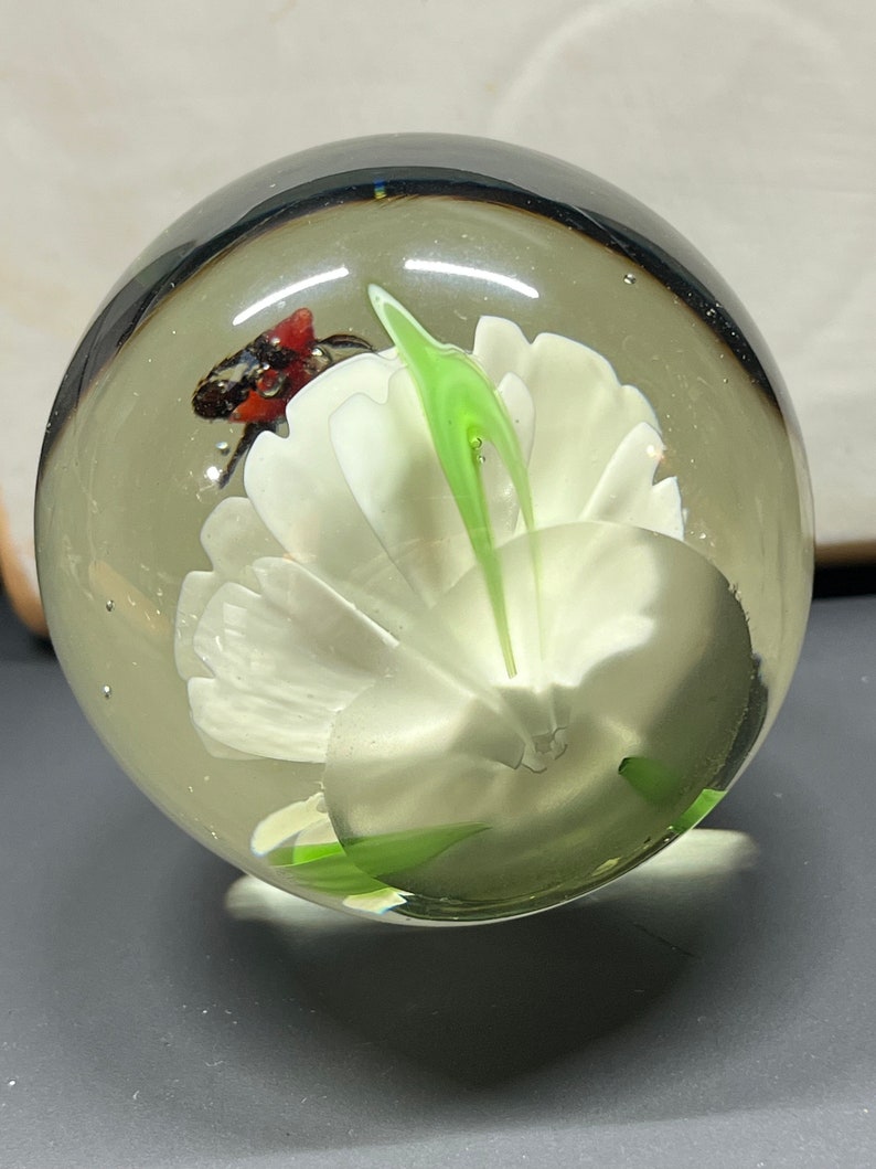 Paperweight Murano Glass Insect and Flower Paper Weight Bugs Flower ...