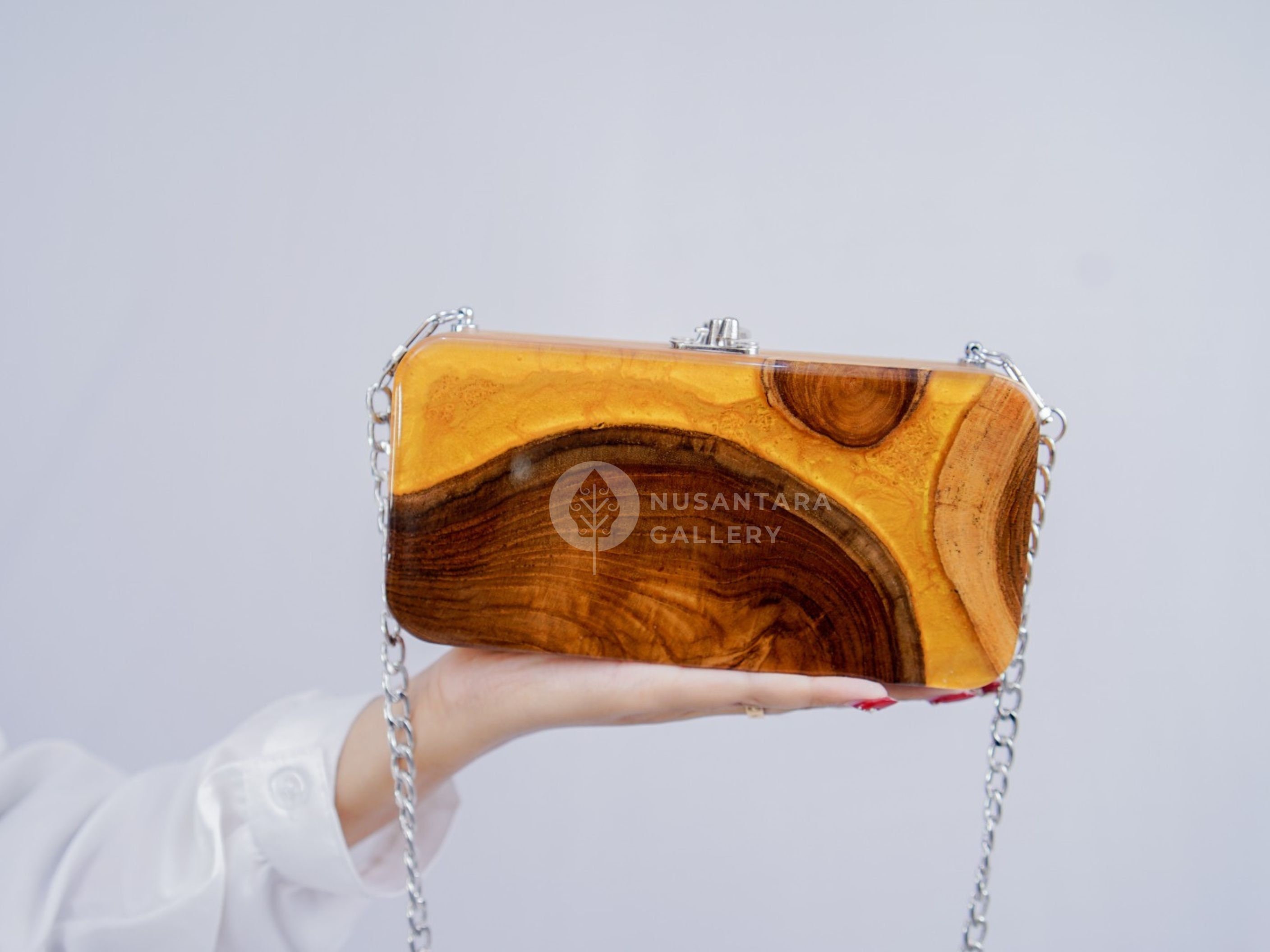Nusantara Lucy Handmade Wooden Handbag, Mixed With Epoxy Resin ...