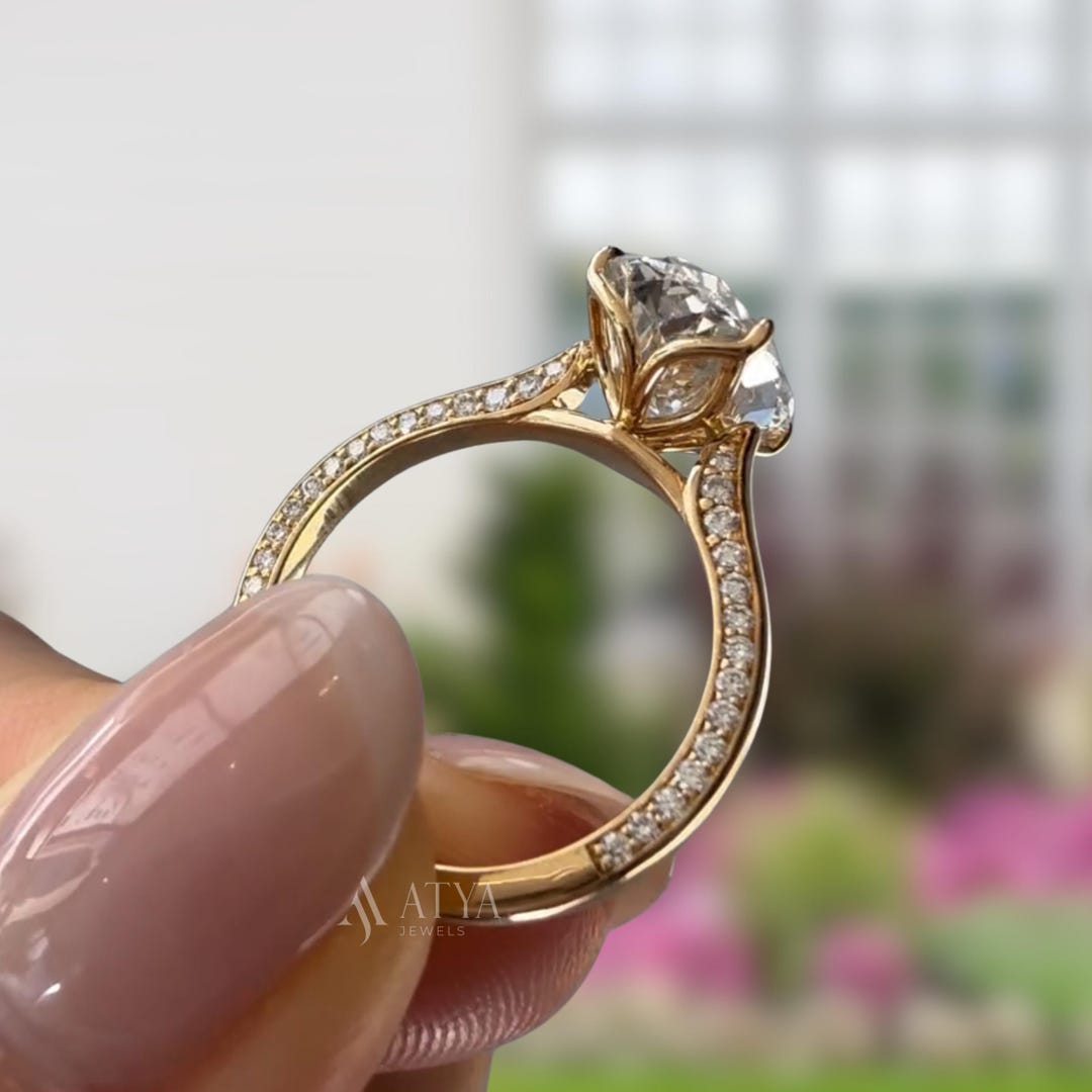 Vintage Oval Diamond Engagement Ring Unique Rose Gold Moissanite Wedding Ring Tulip Set Cluster ...