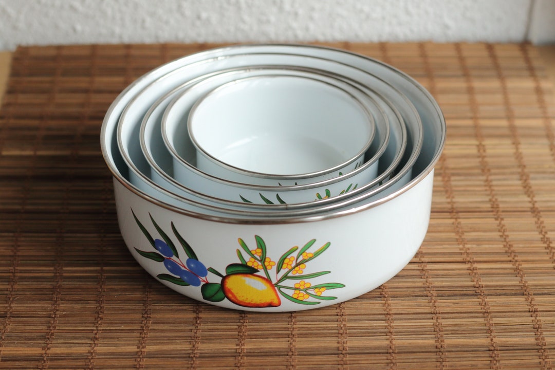 Vintage Enamelware Kitchen Bowl, Set of 5, Vintage 80’s Enamel Mixing ...