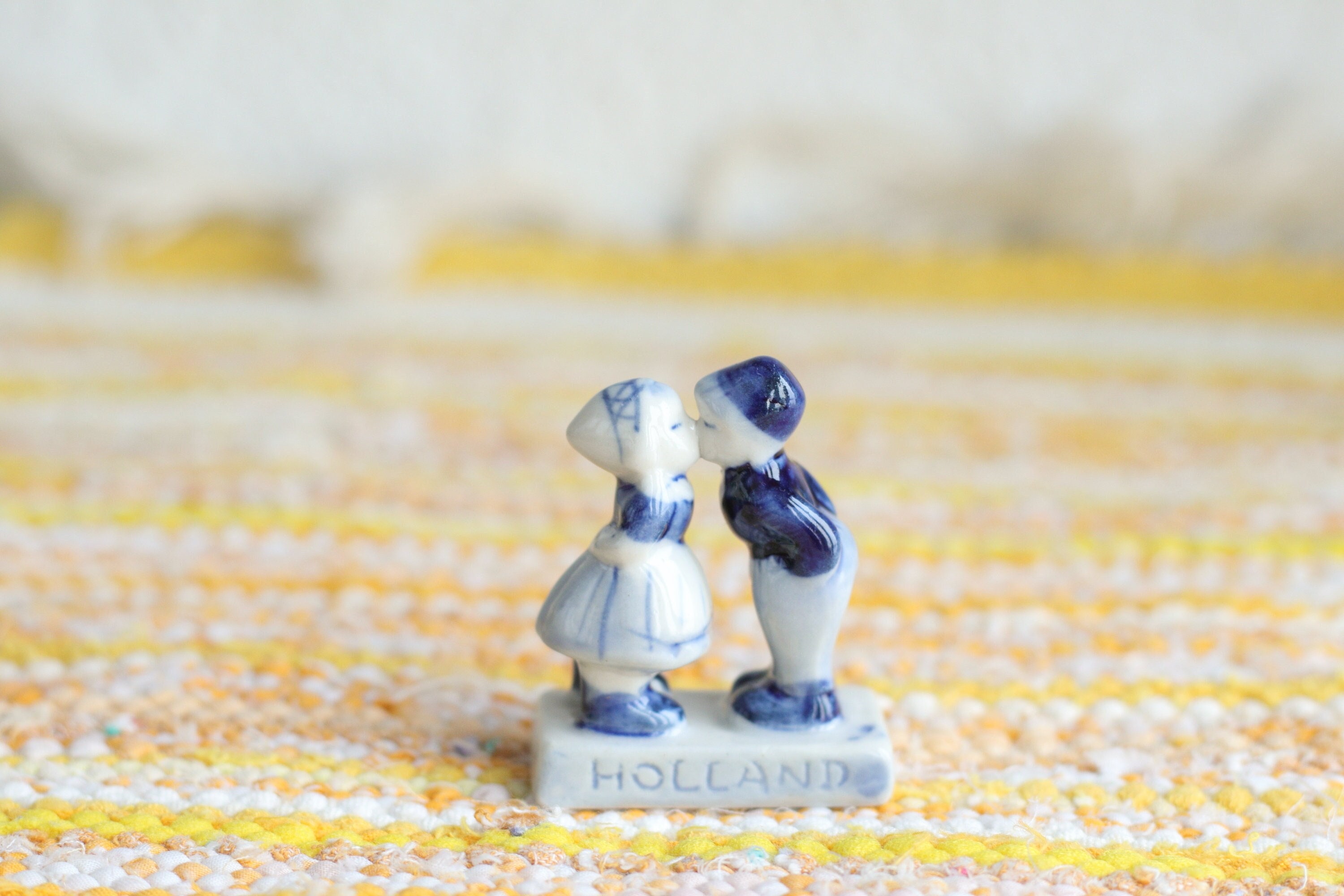 Vintage Delft Dutch Kissing Boy and Girl, Blue Hand Painted Small ...