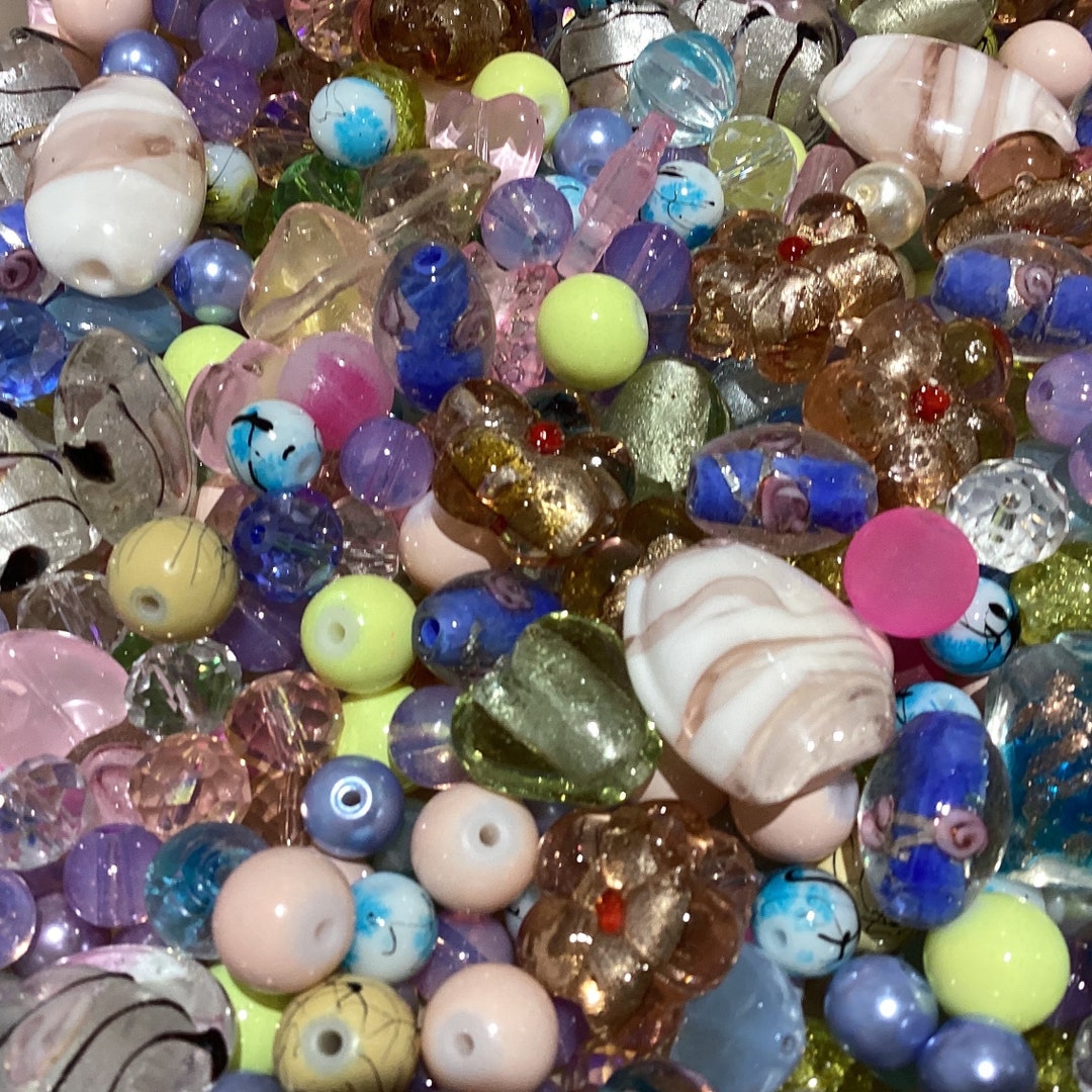 50g Glass Bead Pack Pastel Colour Mix Beads Sizes 5-20mm Includes ...