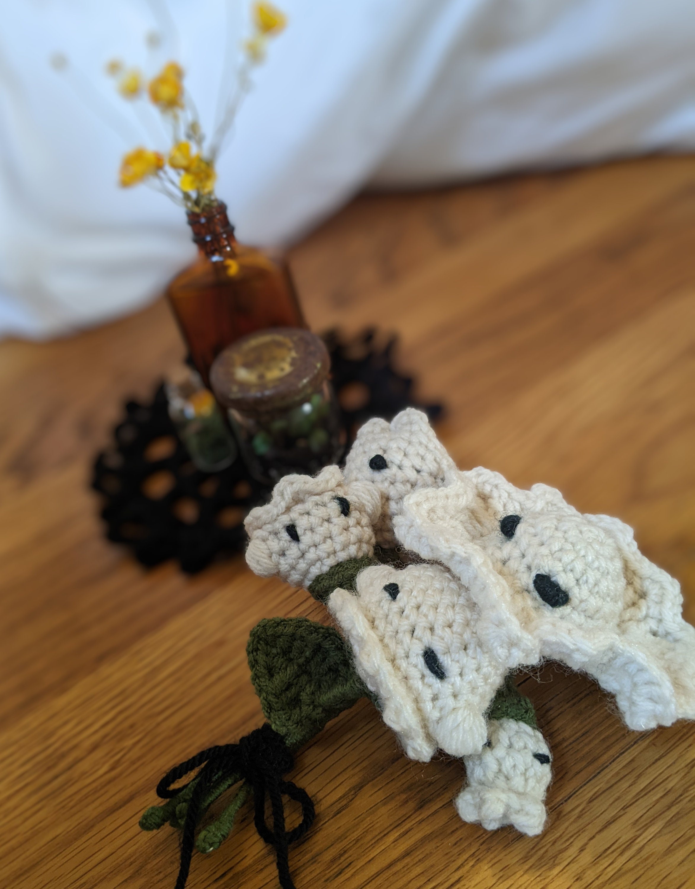 Crochet Ghost Flower Boo-quet: Halloween Puns Decor - Etsy