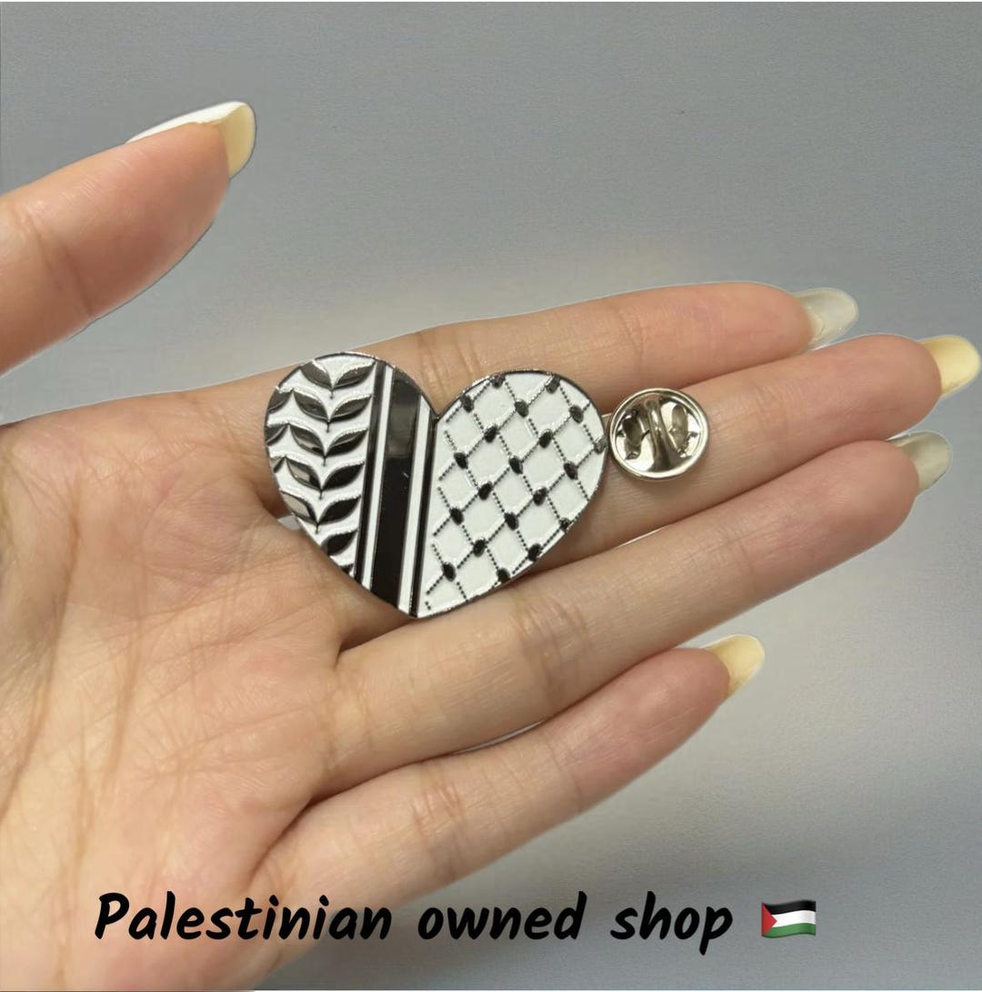Heart-shaped Keffiyeh Lapel Pin A Blend of Culture and Love - Etsy