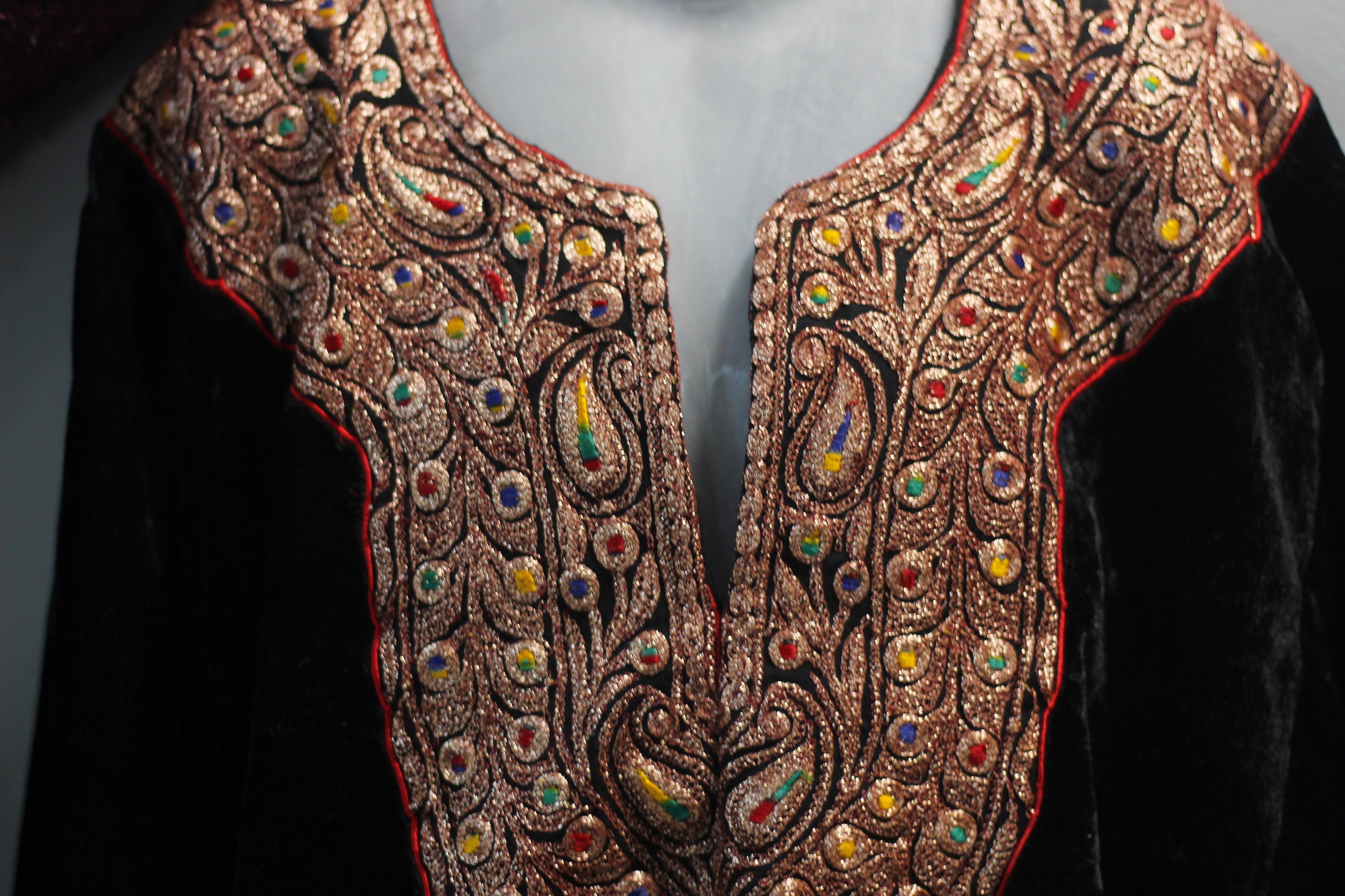 Velvet Pheran Hand Stitched Tilla Work Embroidery Patch With Gold ...