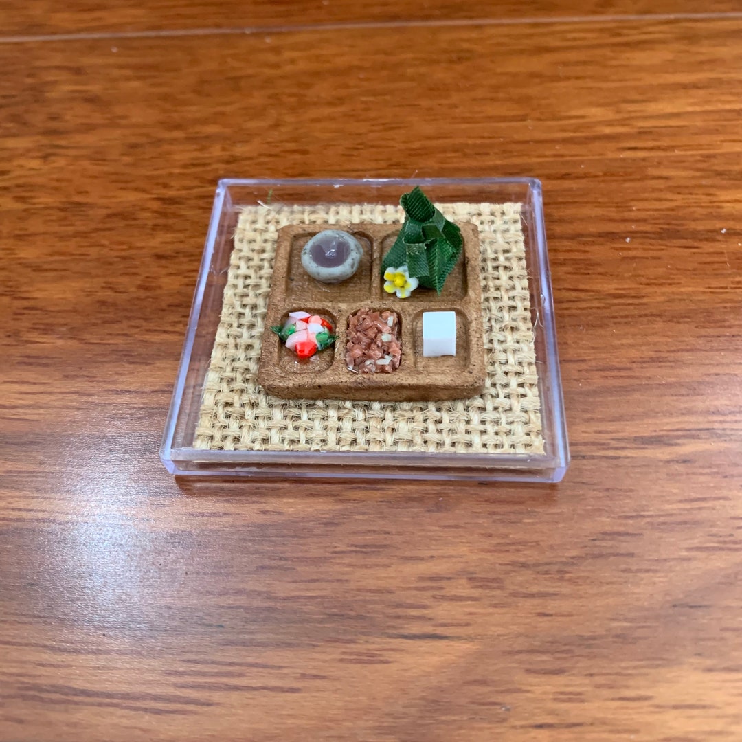 Miniature Hawaiian Plate for Luau With Laulau, Poi, Lomi Salmon, Kalua ...