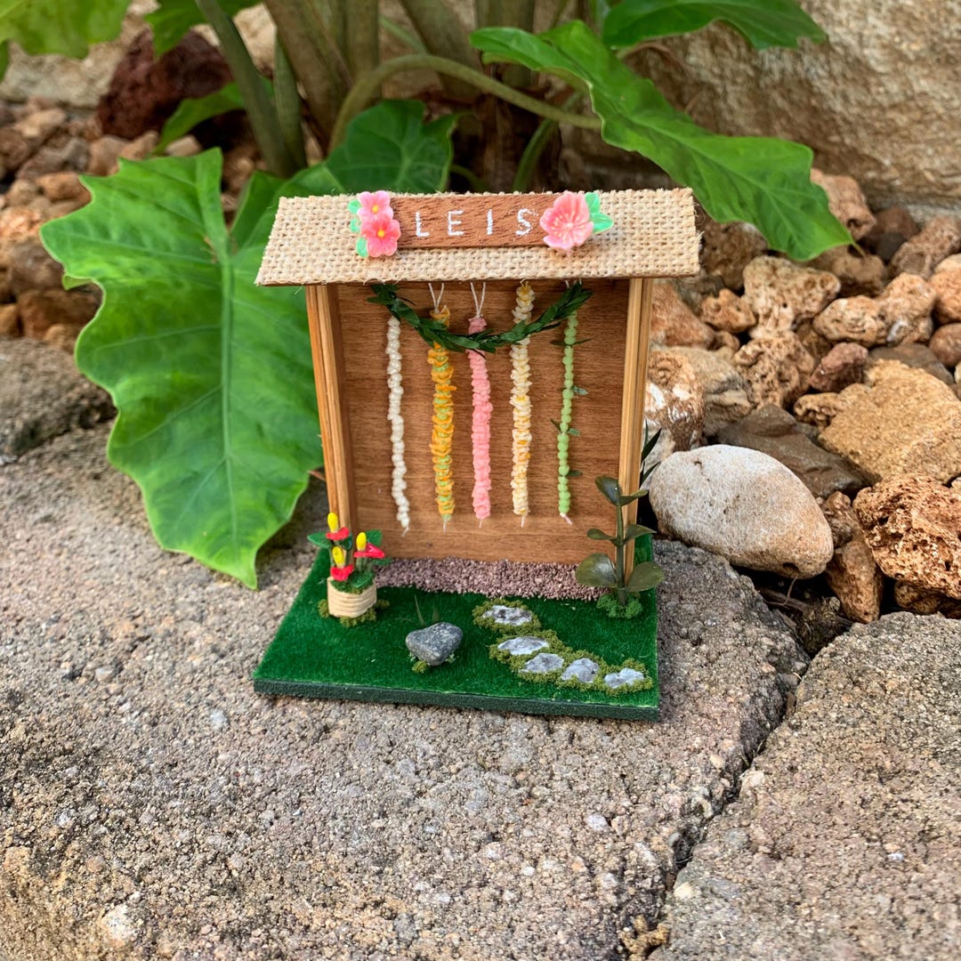 Miniature Hawaii Lei Stand Diorama Gift for Her Kawaii Leis Upcycle ...