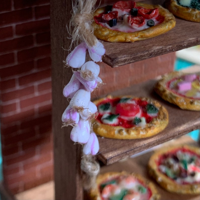 Miniature Pizzaria Diorama Supreme Pepperoni Mushrooms Shrimp Tomato ...