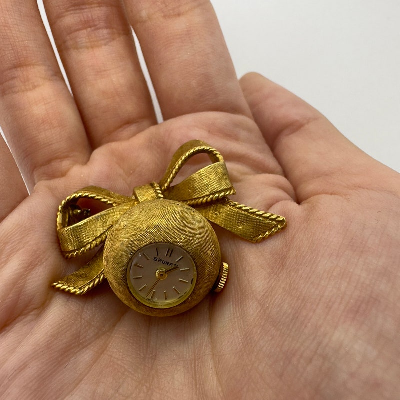 18k Gold Watch - Etsy