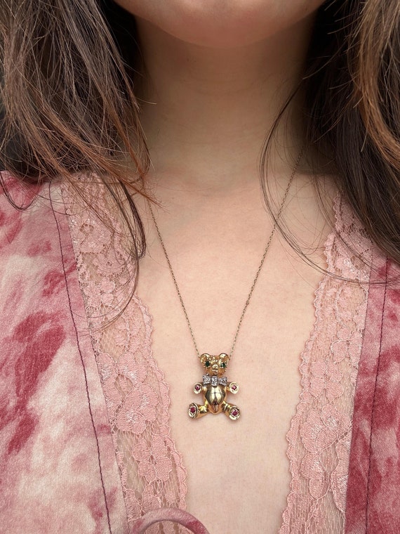 14k 1980's Diamond, Emerald and Ruby Teddy Bear Penda… - Gem