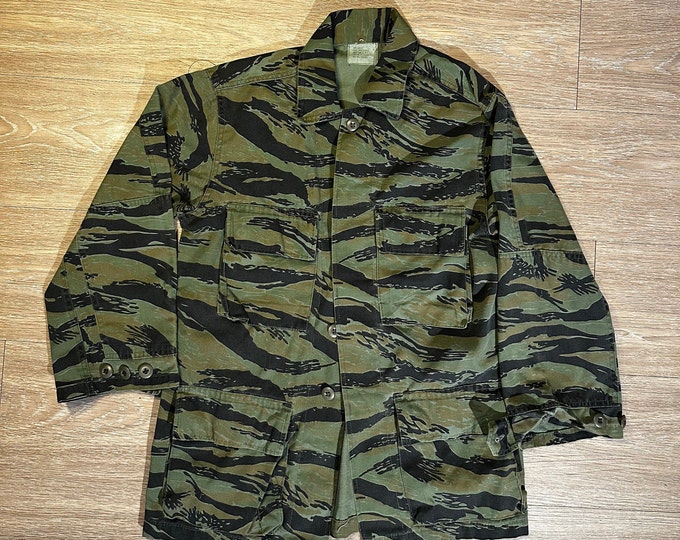 Vintage 1998 US Military Tiger Camouflage Button up Jacket/usmc/us Army ...