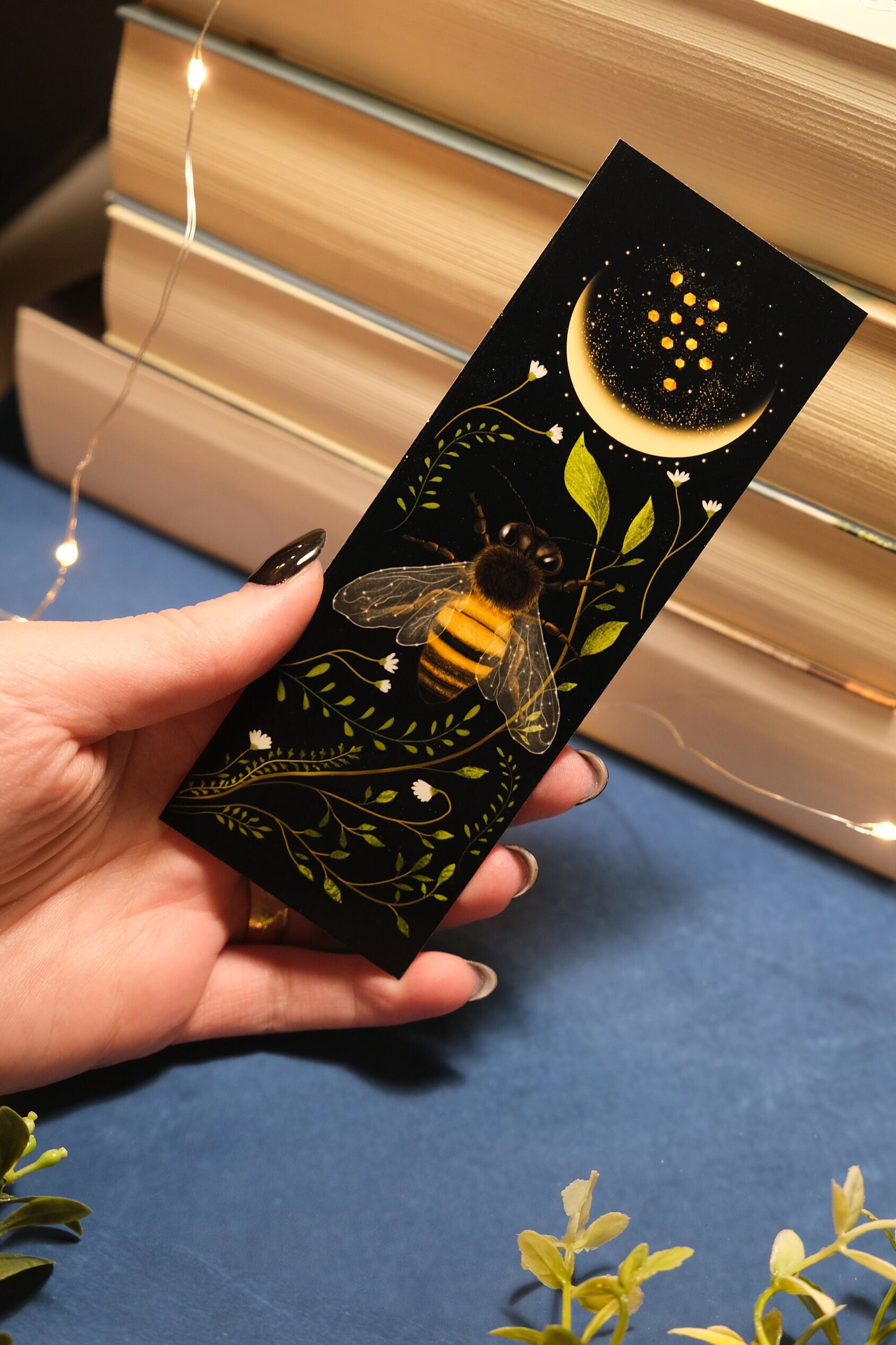 Bee Bookmark, Bumblebee Bookmark, Reader Gift Idea, Book Lover, Dark ...